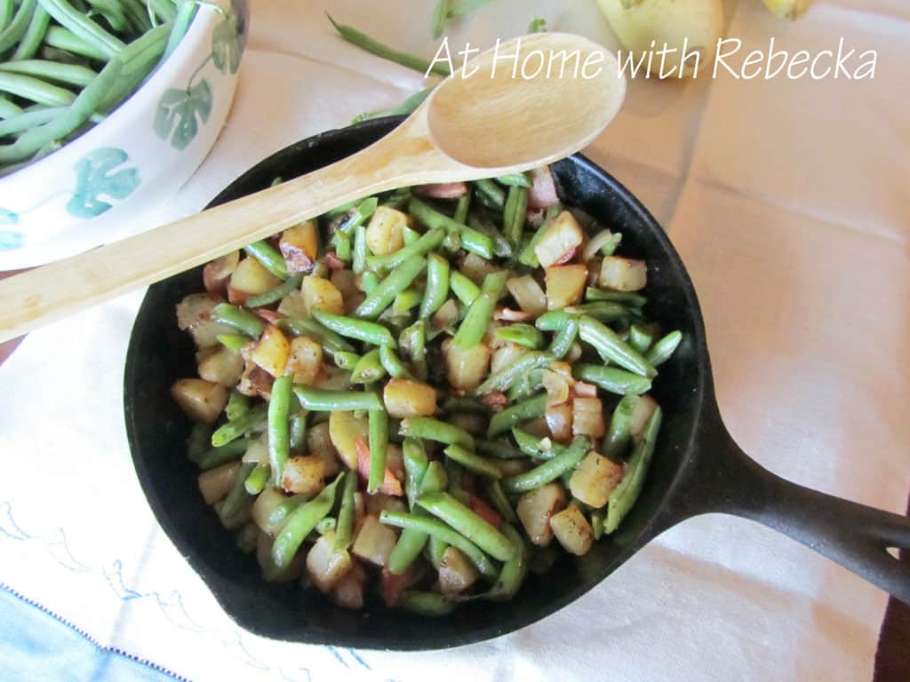 Fresh Cut Green Beans, Sauteed with Potatoes, Bacon and Onions — At ...